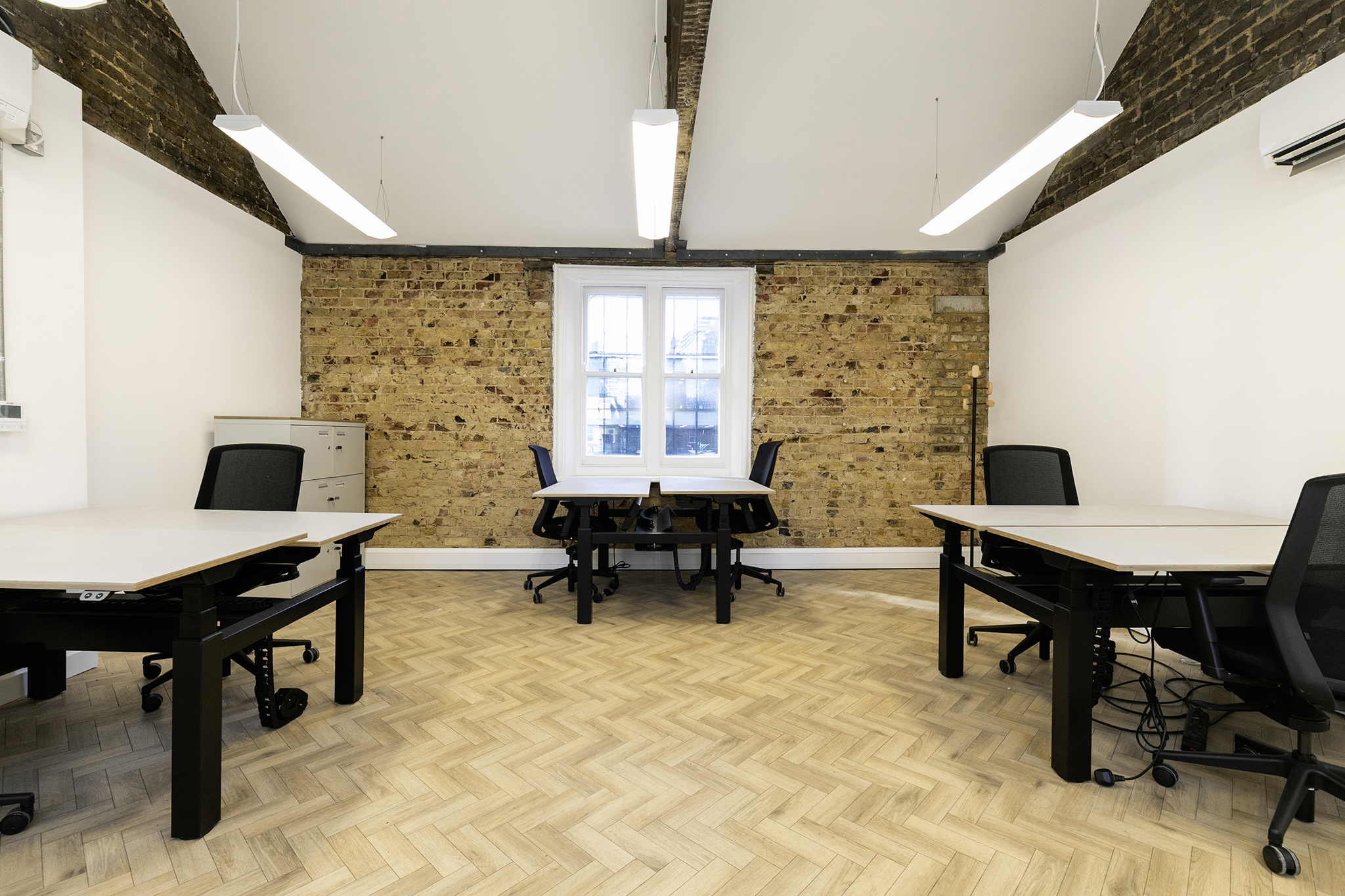 Office to let in 21 Liverpool Street, London, EC2M 7PD from 1037 to ...