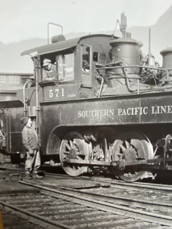 Railroad Photographs: Vintage Images Of Southern Pacific Steam Engines ...