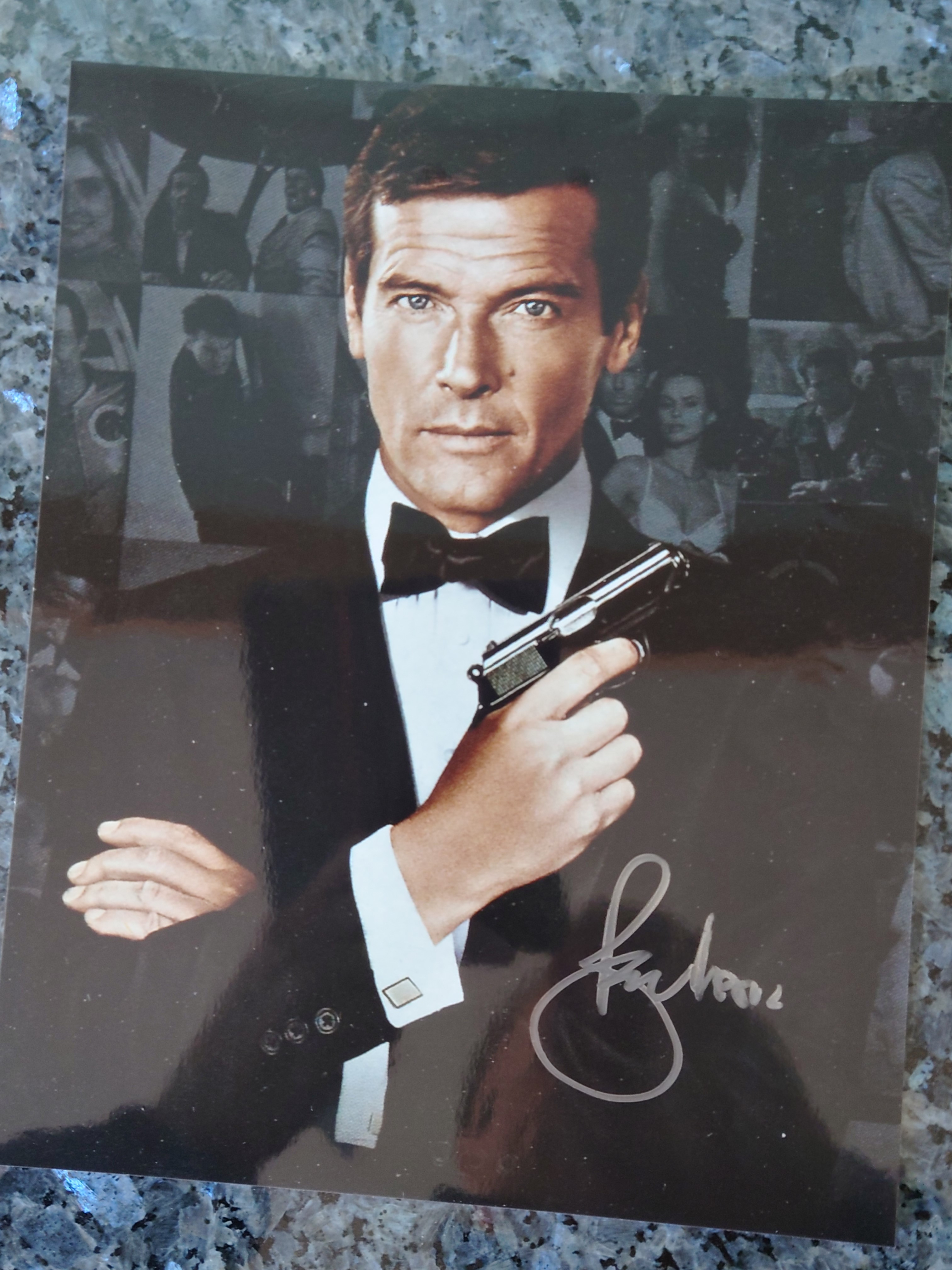Original Signed Photograph Of Roger Moore As James Bond 007. ( Signed ...