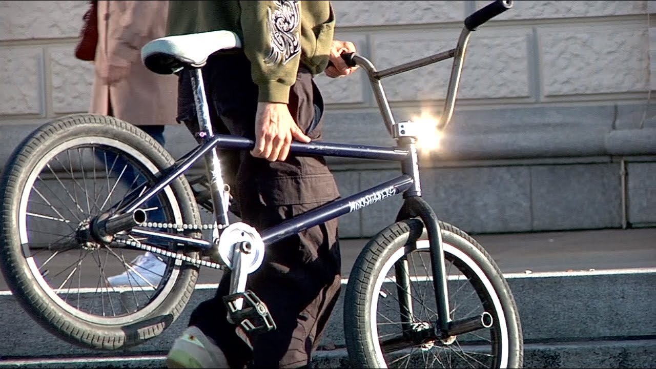 LEVEL 22 – Basil Roos für Stranger X 22CRU - fre...