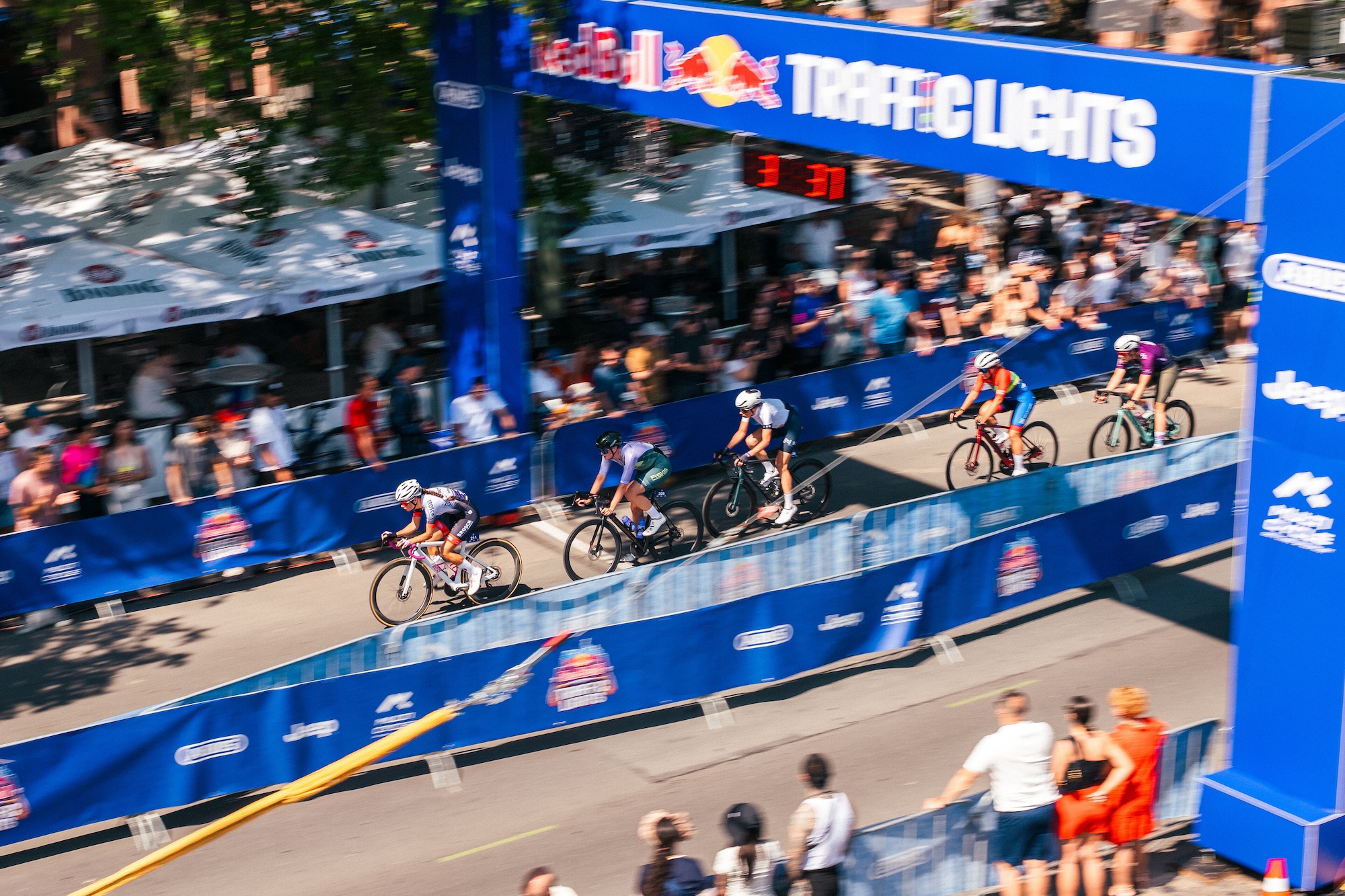 Red Bull Traffic Lights Premiere in Frankfurt: “Am...