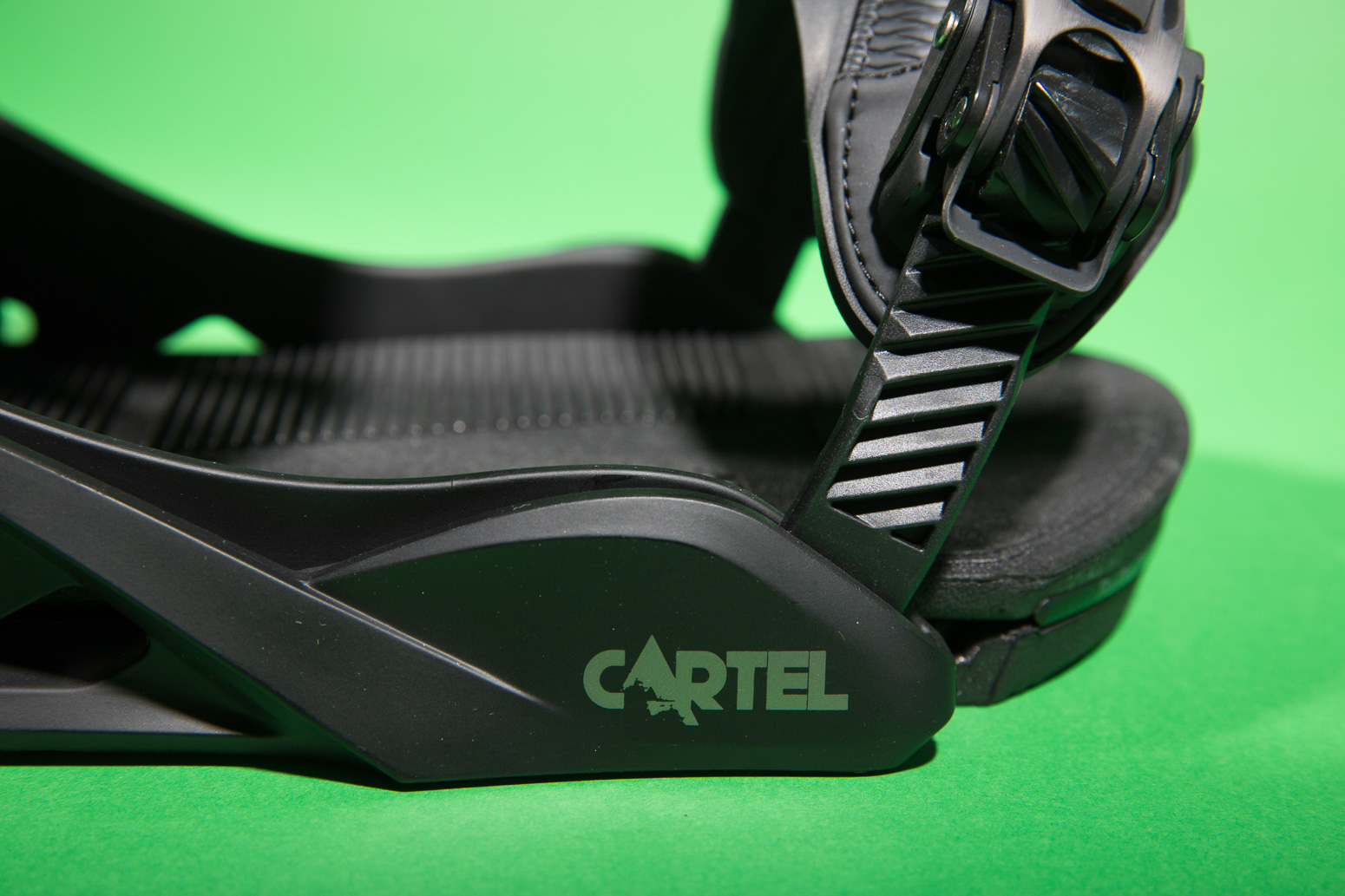 Burton Cartel 2015-2016 Snowboard Bindung Review - S...