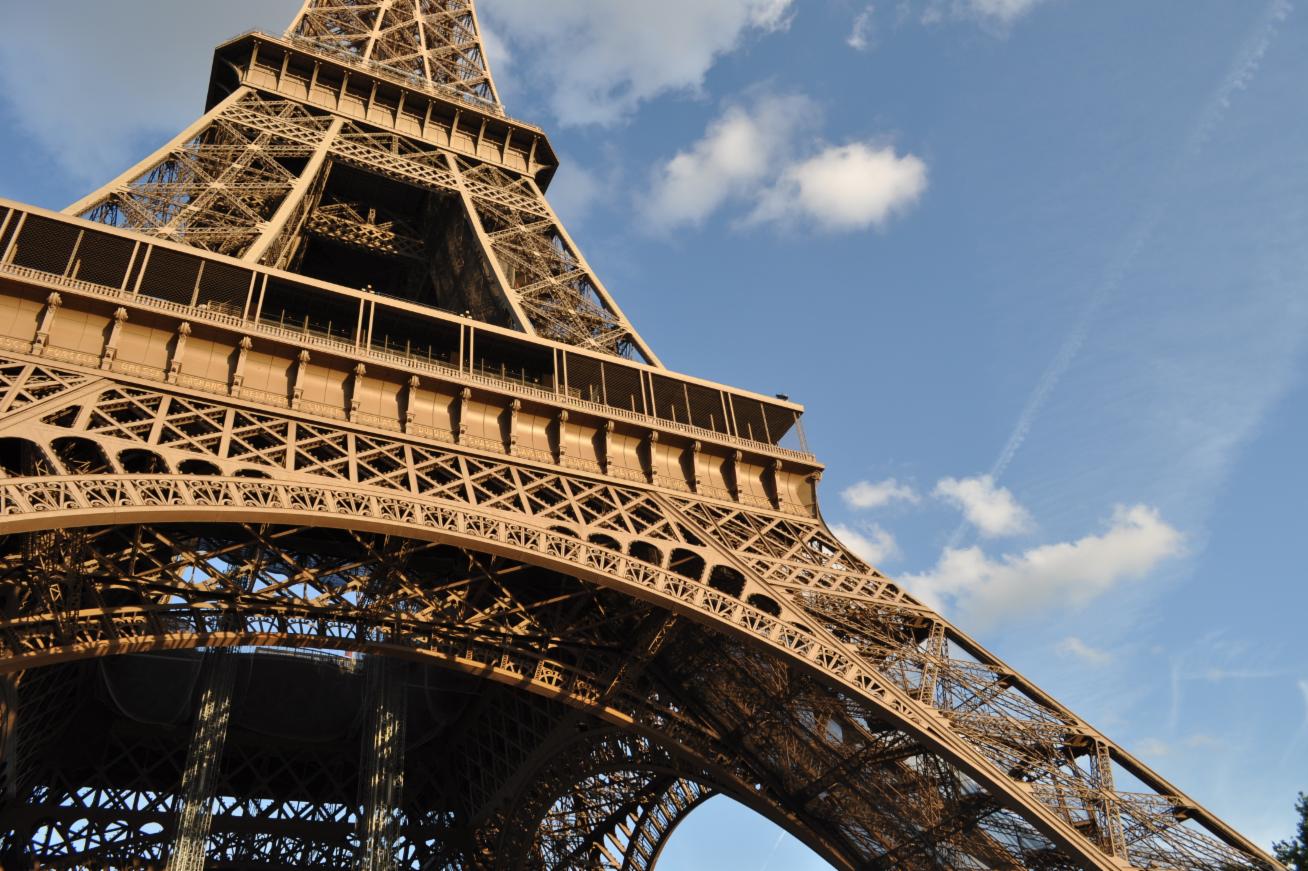 EIFFEL TOWER: A BUILDING WONDER