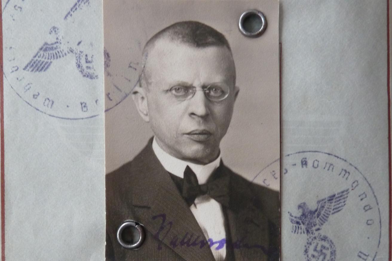 ACTION T4: A DOCTOR UNDER NAZISM