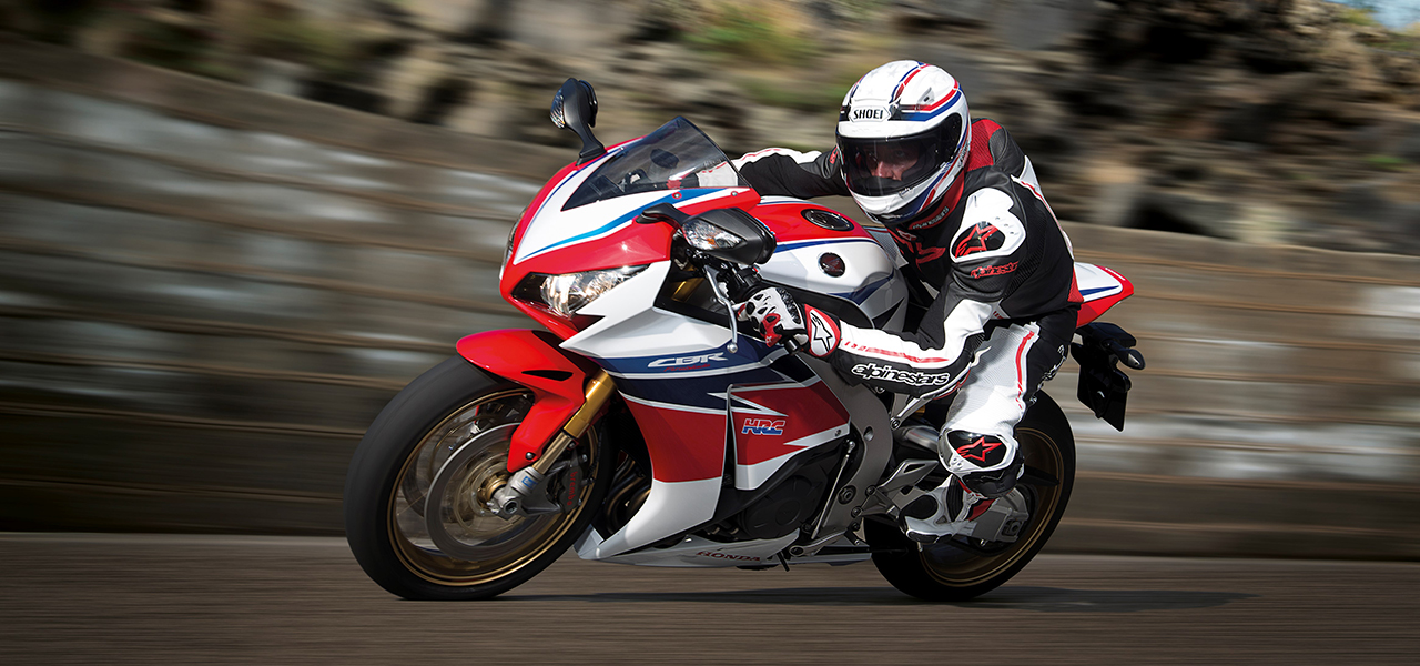 The riding position on a motorcycle - Box Repsol