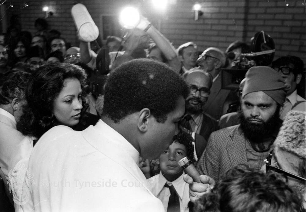 Muhammad Ali and his Wife Veronica in the Al Hazar Mosque - South ...