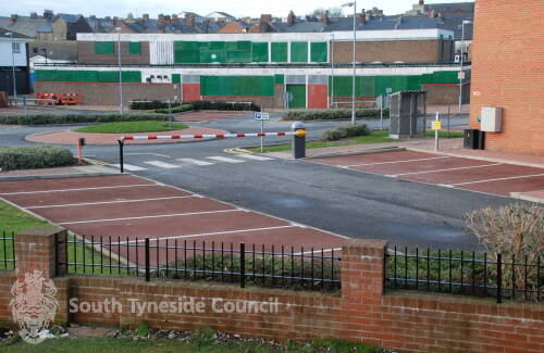 John Wright Centre Demolition, Flagg Court Medical Centre Car Park ...