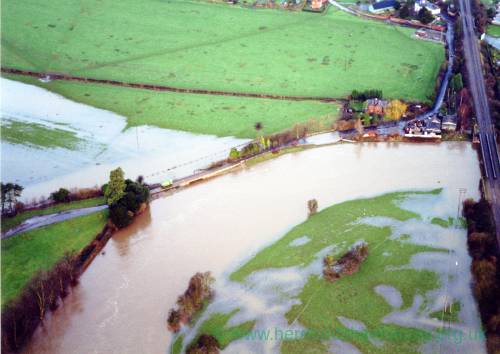 HC034 River Wye flooding in Hereford, December 2000.jpg - Herefordshire ...