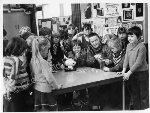 Angram Bank Junior School class. - Ecclesfield & District Archives
