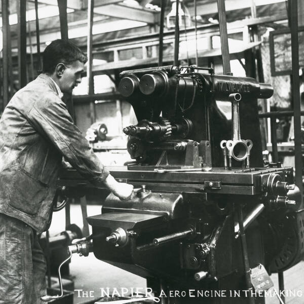 Lion engine: Napier - Institution of Mechanical Engineers