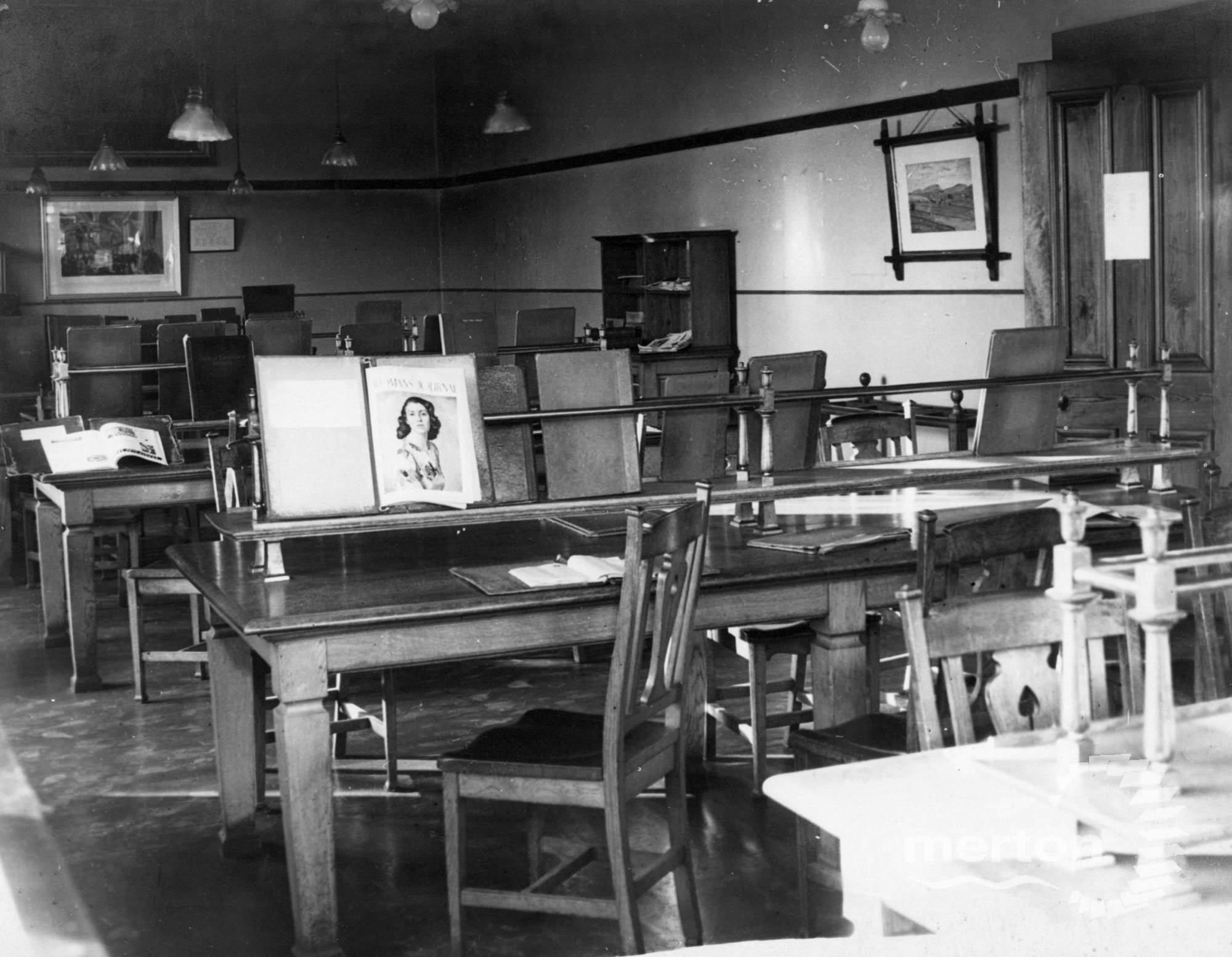 Morden Library - Merton Memories Photographic Archive