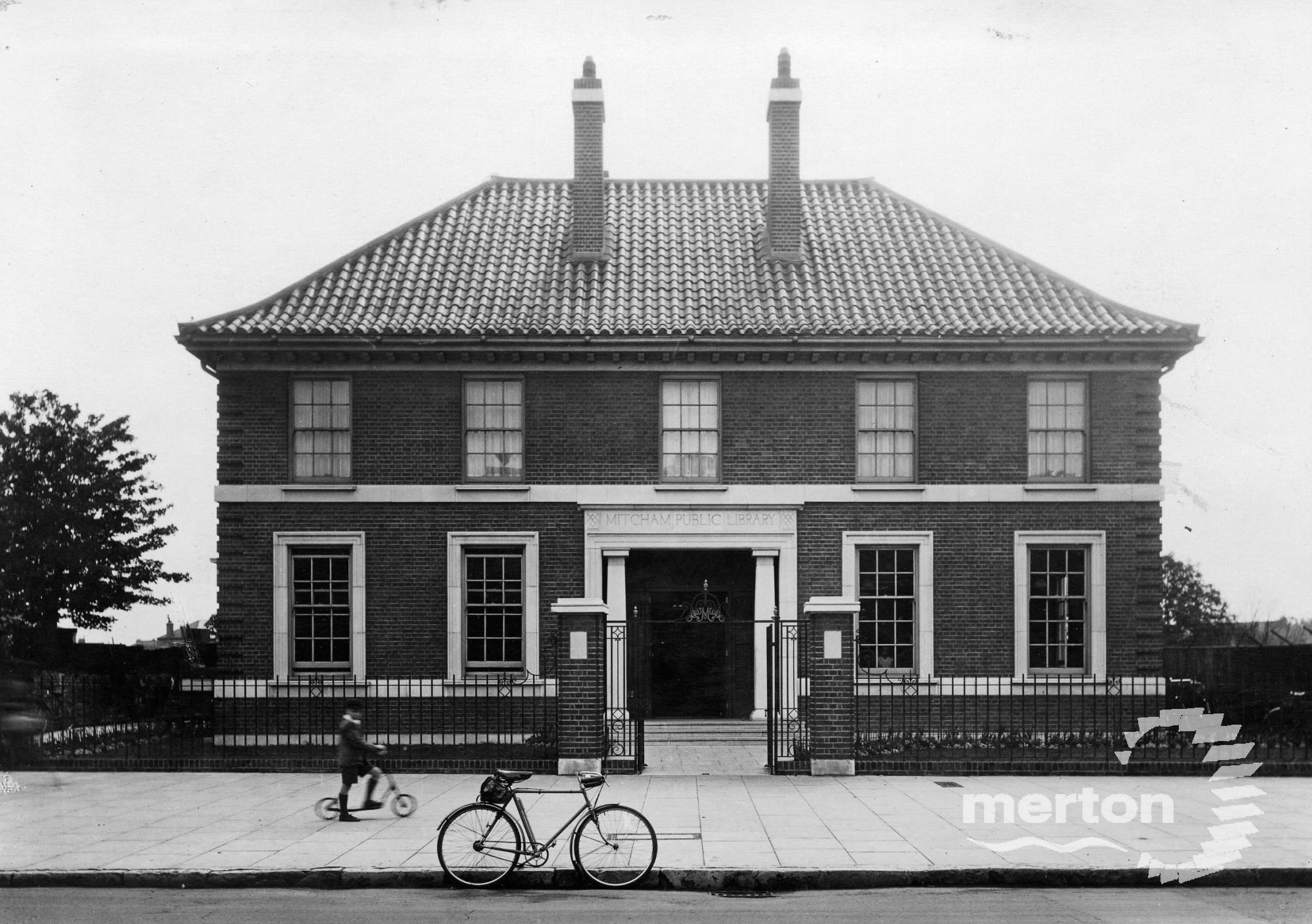 Mitcham Public Library, London Road, Mitcham - Merton Memories ...