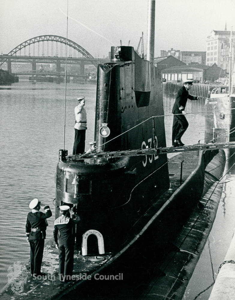 The Captain of HMS Tiptoe Being Piped Ashore - South Tyneside Libraries