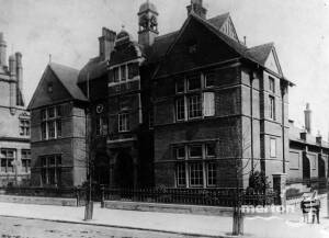 Wimbledon Library, Wimbledon Hill Road - Merton Memories Photographic ...