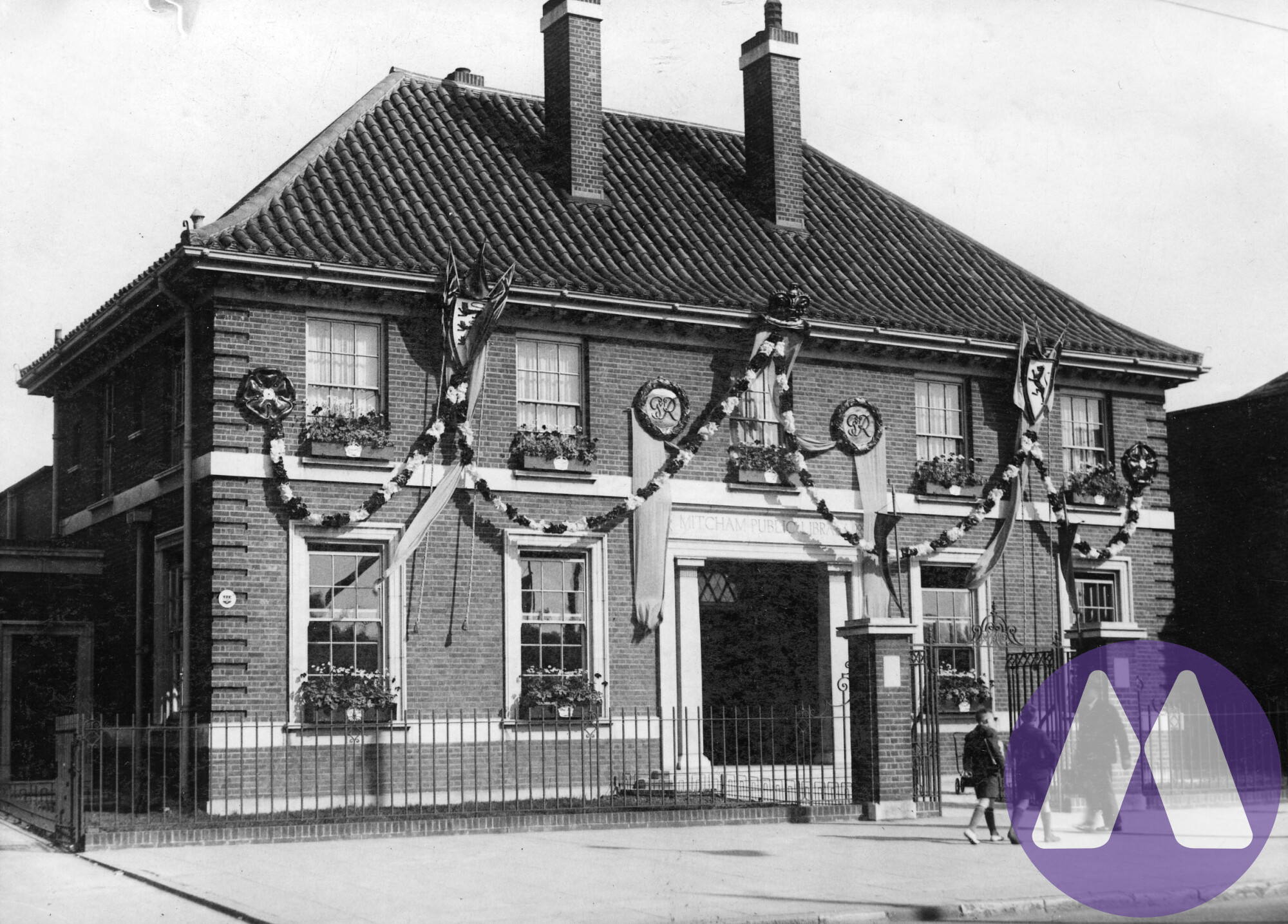 Mitcham Public Library - Merton Memories Photographic Archive