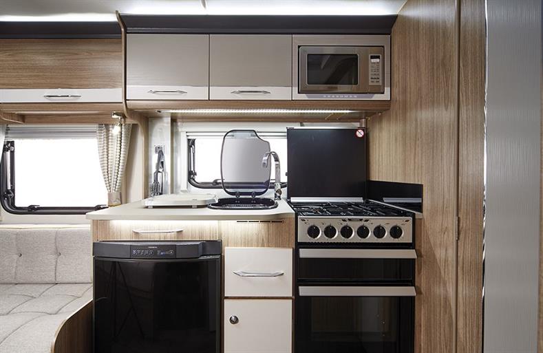 2019 COACHMAN VIP 565 | Caravans Website