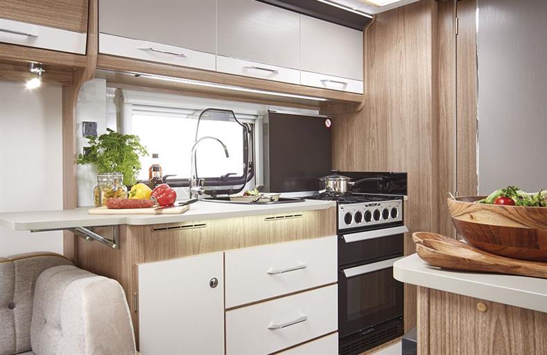 2019 COACHMAN VIP 565 | Caravans Website
