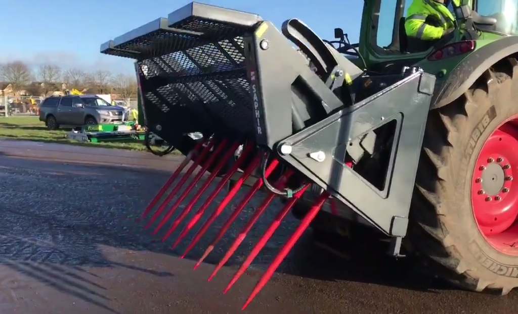 A buck-rake with a 'twist': Is this the ultimate silage fork ...