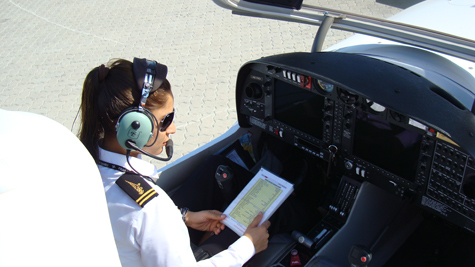 Learn to Fly with a 1-Hour Lesson | Cobone
