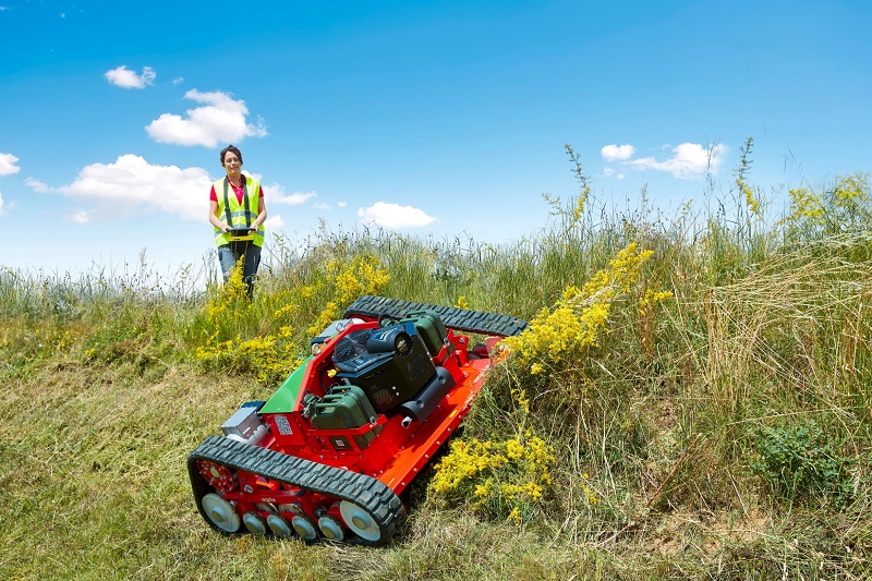 Smarter agria 9600 now takes 55° slopes in its stride | Landscape & Amenity