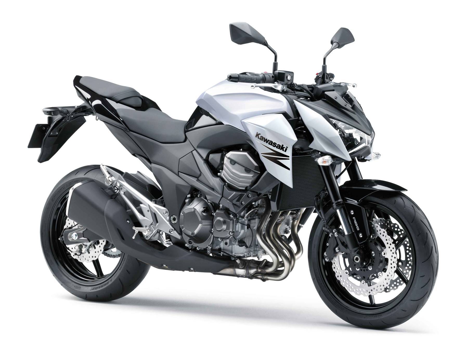 Kawasaki Z800e 2015 - Precio, fotos, ficha técnica y motos rivales