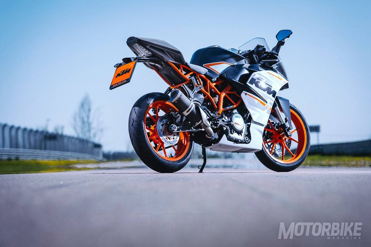 KTM RC 390 2016 - Precio, fotos, ficha técnica y motos rivales