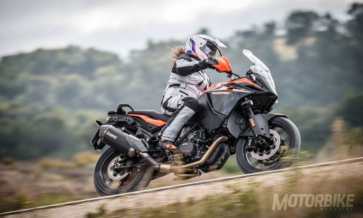 KTM 1090 Adventure 2017 - Precio, fotos, ficha técnica y motos rivales