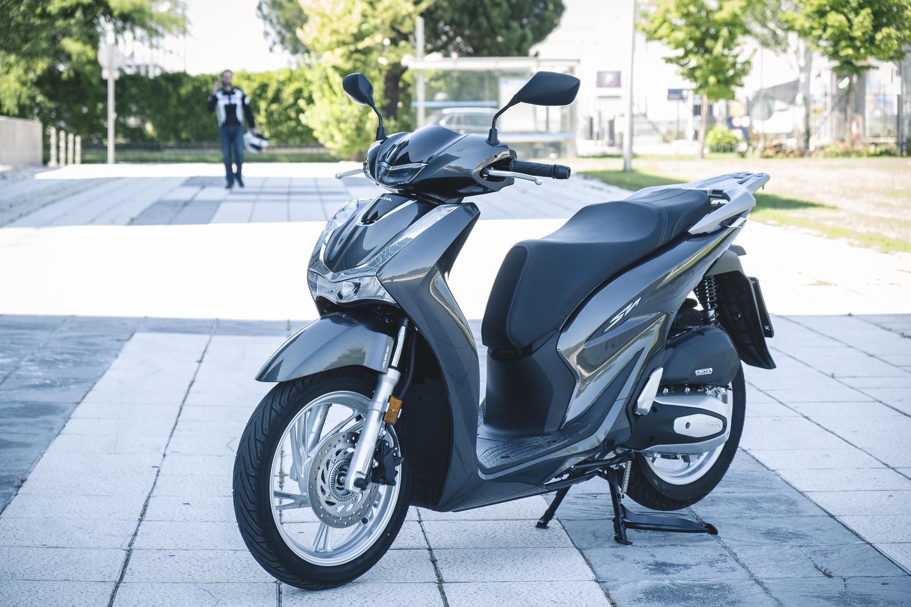 Prueba Honda Scoopy SH125i 2020: por algo la palabra "Scoopy" es ...