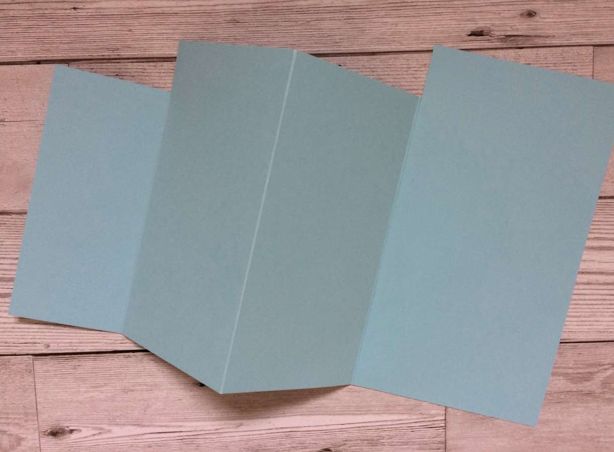 How To Make A Staggered Four Panel Card- Step by Step