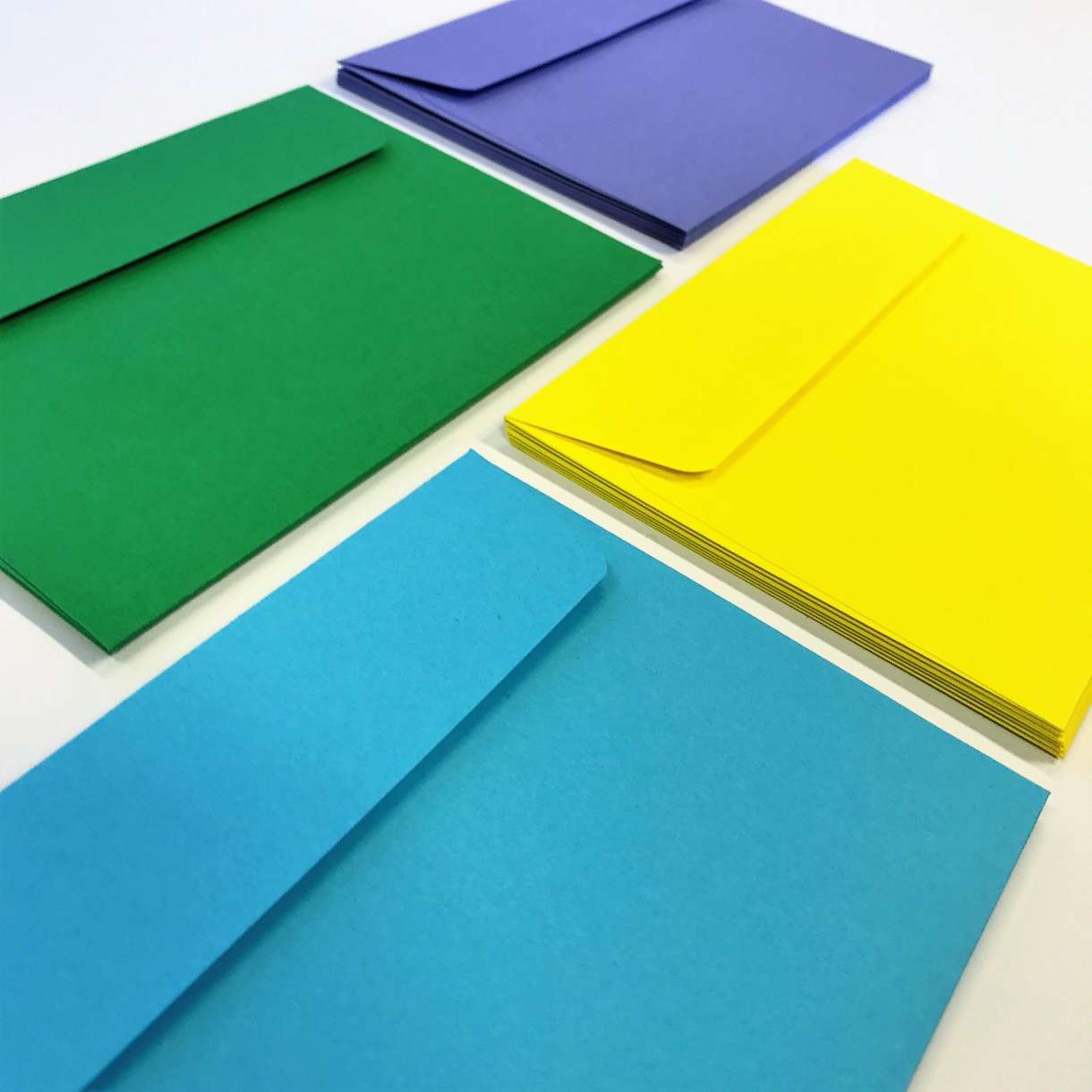 The benefits of using coloured envelopes in your direct mail