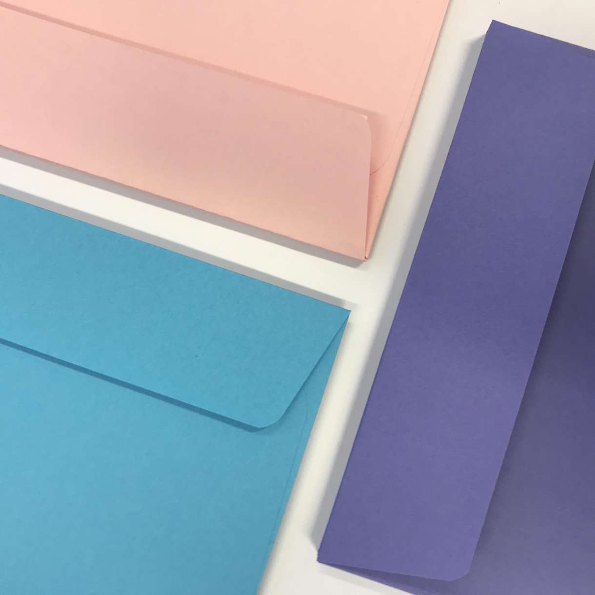 The benefits of using coloured envelopes in your direct mail