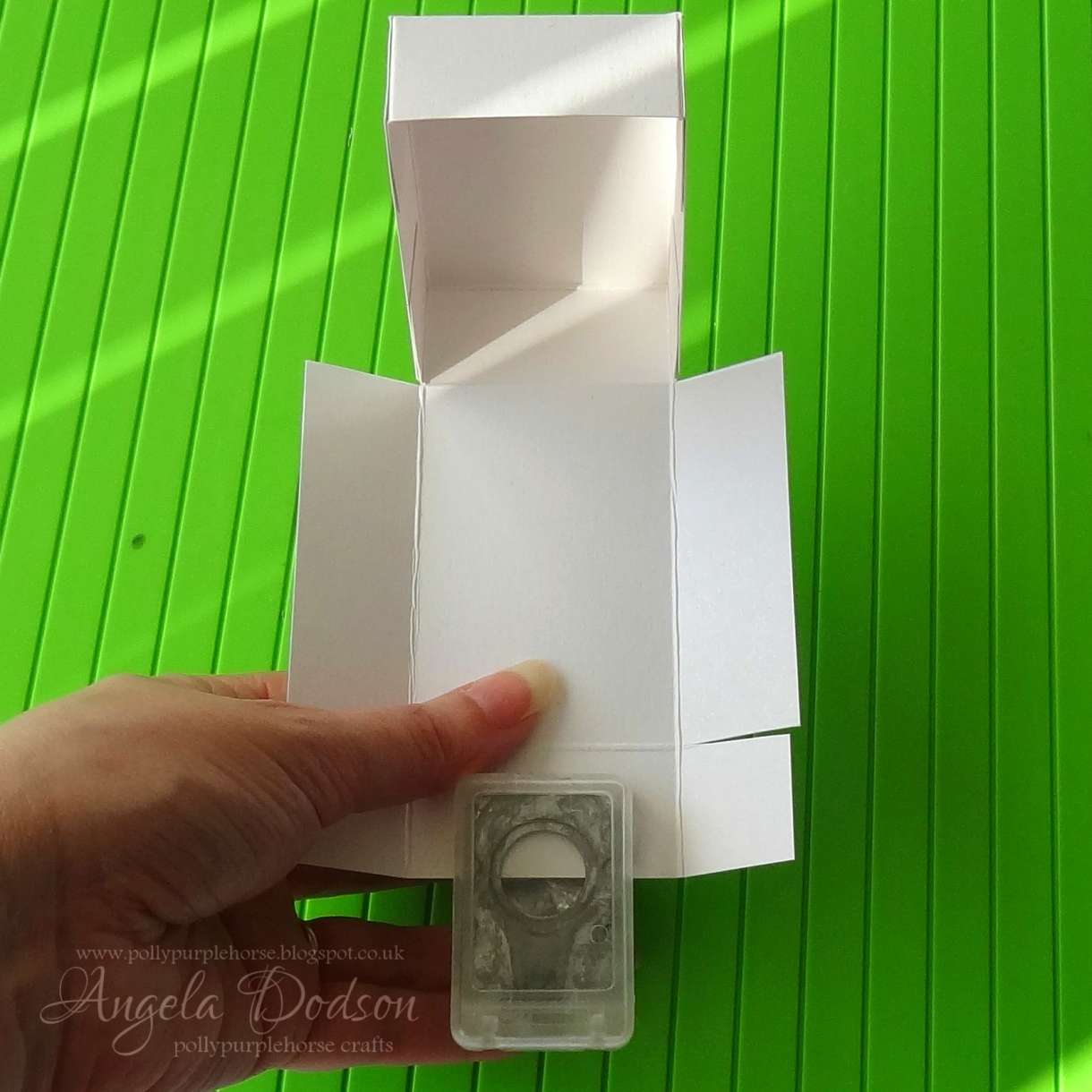 How to Make Mini Gift Boxes - A simple Tutorial