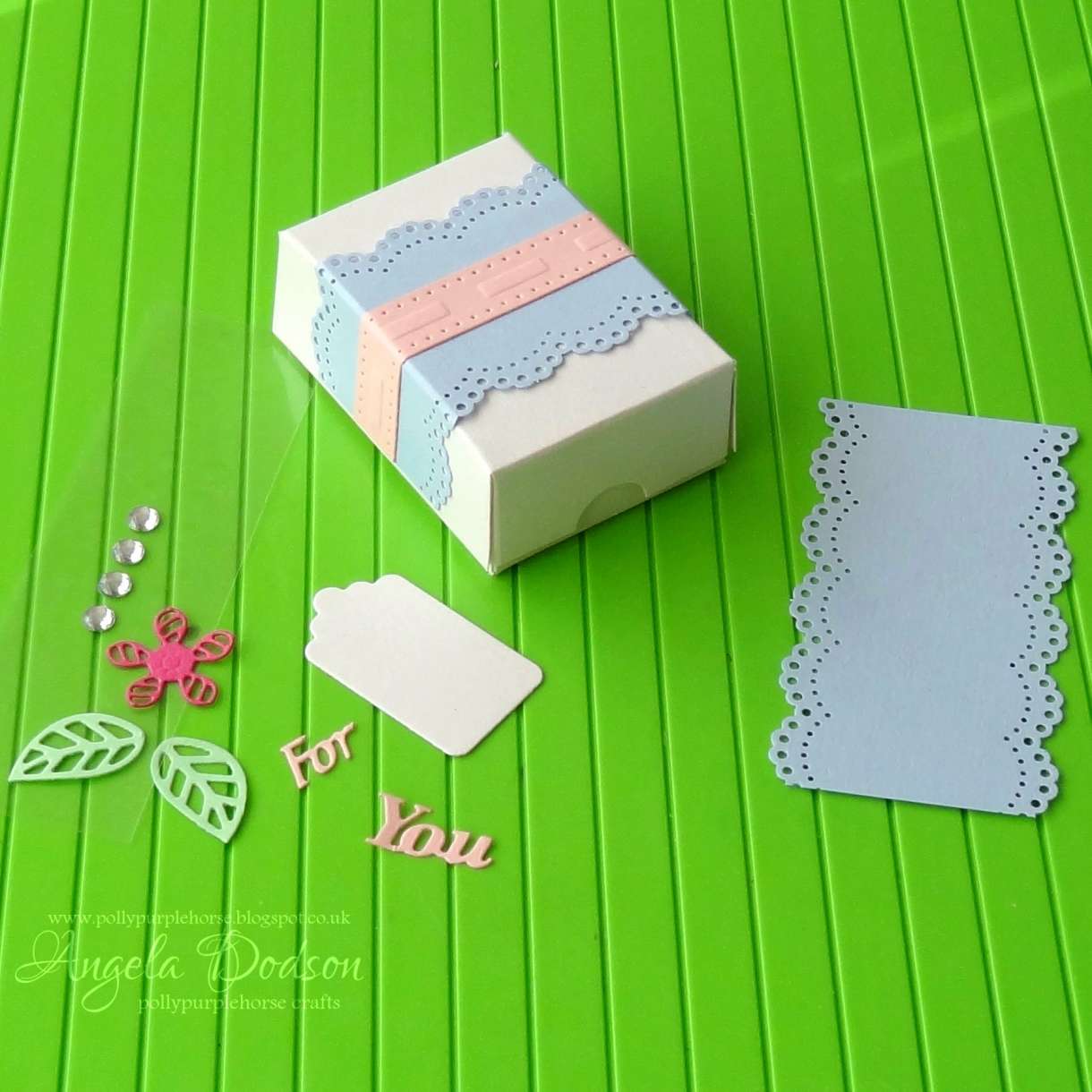 How to Make Mini Gift Boxes - A simple Tutorial