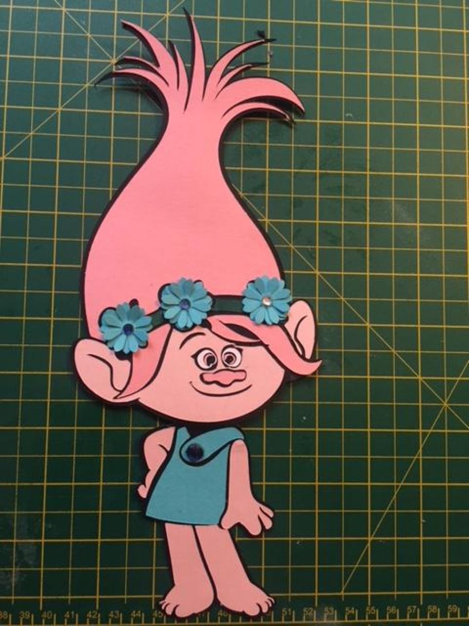 Creating a trolls themed selfie frame.