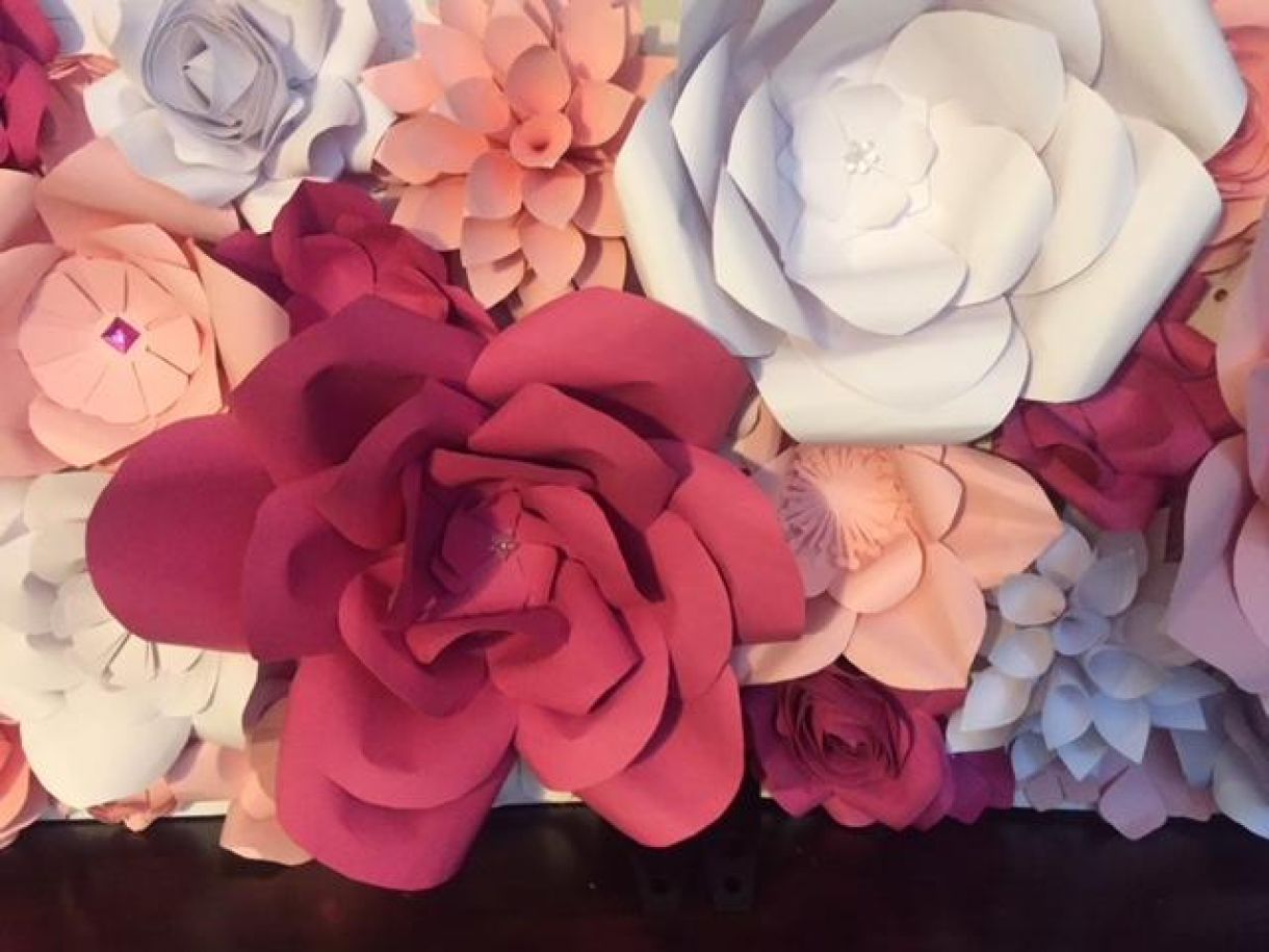 How To Create A Table Top Paper Flower Wall