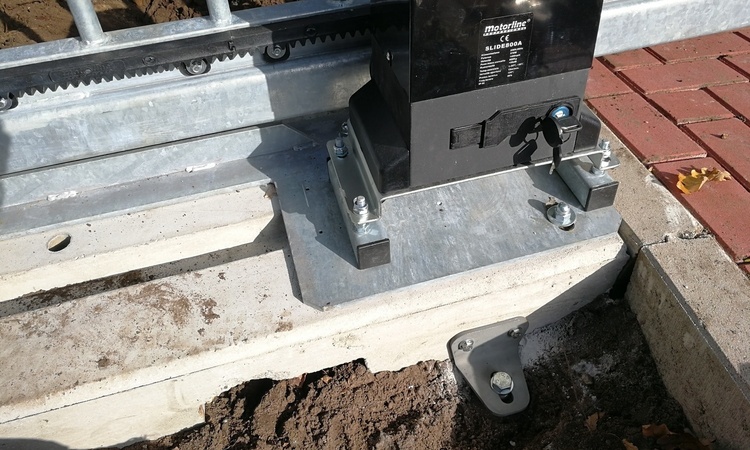 Electric gate counter balance