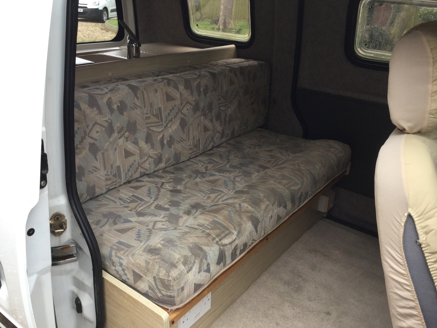 63reg DFSK Loadhopper Micro Camper - 2 Berth - 1.3 Petrol | Dragonville ...