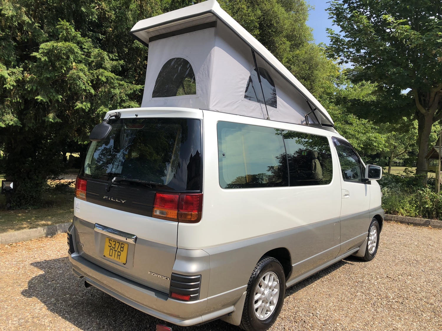 Isuzu Fargo Filly (Nissan Elgrand) Camper Van 3.1TD Automatic - 2 Berth ...