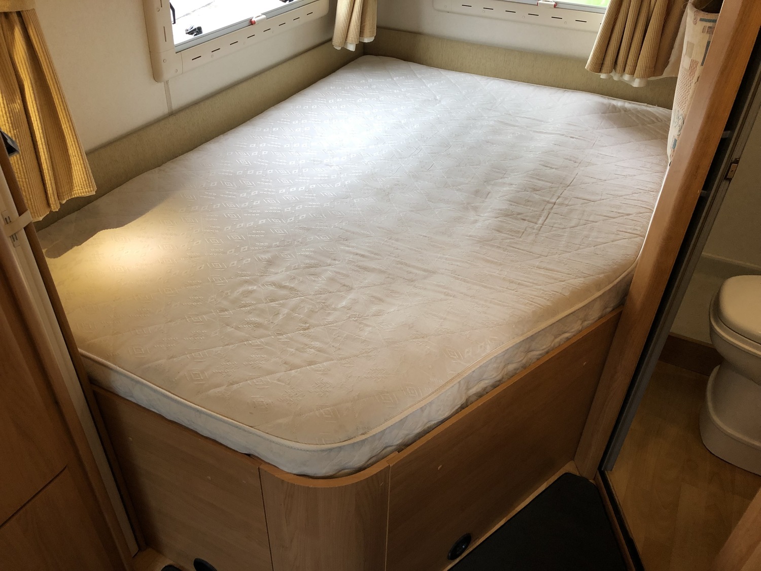 Hobby 700 Motorhome Fixed Bed 5 Berth Tag Axle 4.5t RHD Fiat Ducato 2.8 ...