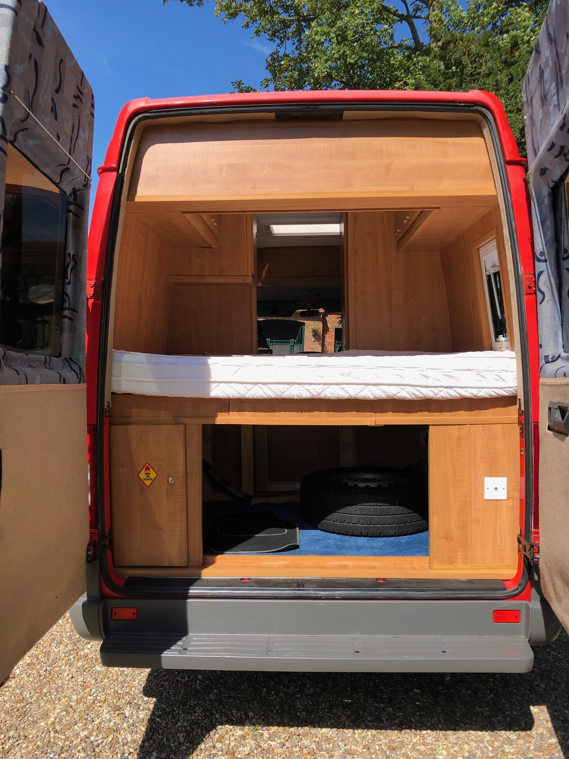 Mercedes Sprinter Camper Van 4 Berth Fixed Bed PRO conversion 2005(55 ...