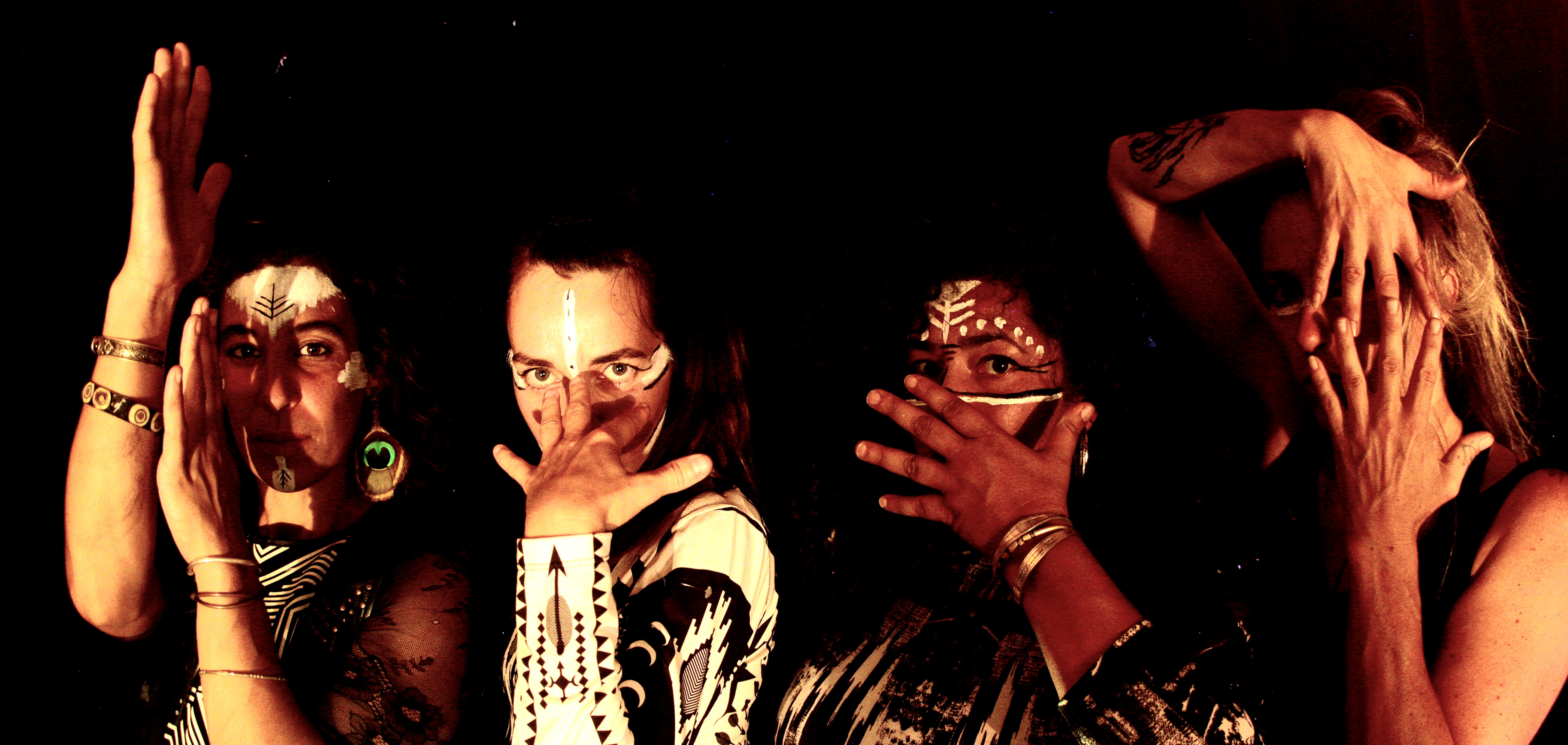 !! ZeNew Witches Album !! - Ulule