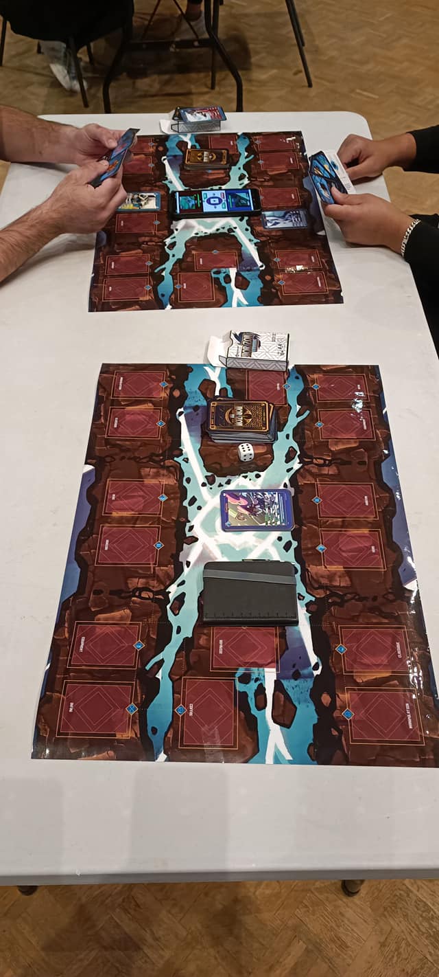 Horizon Versus: Le Jeu de Cartes qui Change la Donne! - Ulule