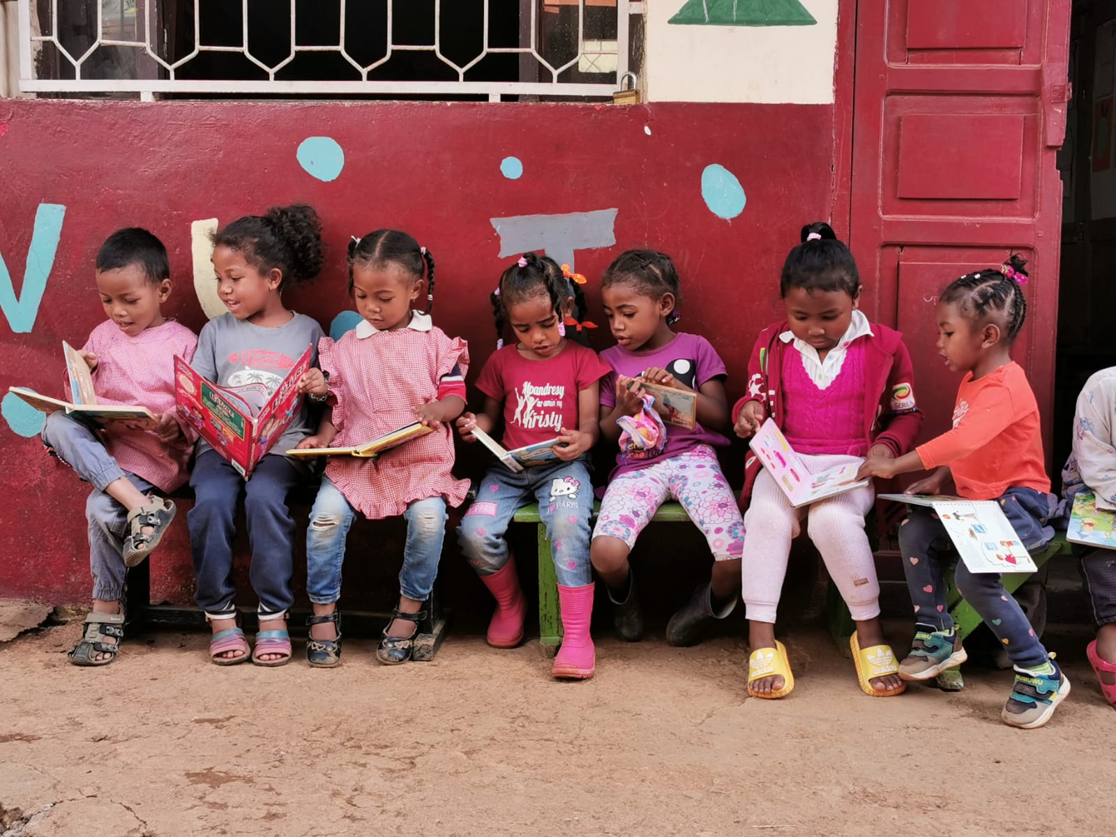 Un Bibliobus pour les enfants de Madagascar