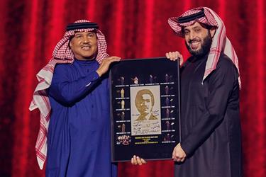 News 24 | Watch.. Turki Al-Sheikh honors Muhammad Abdo after the ...