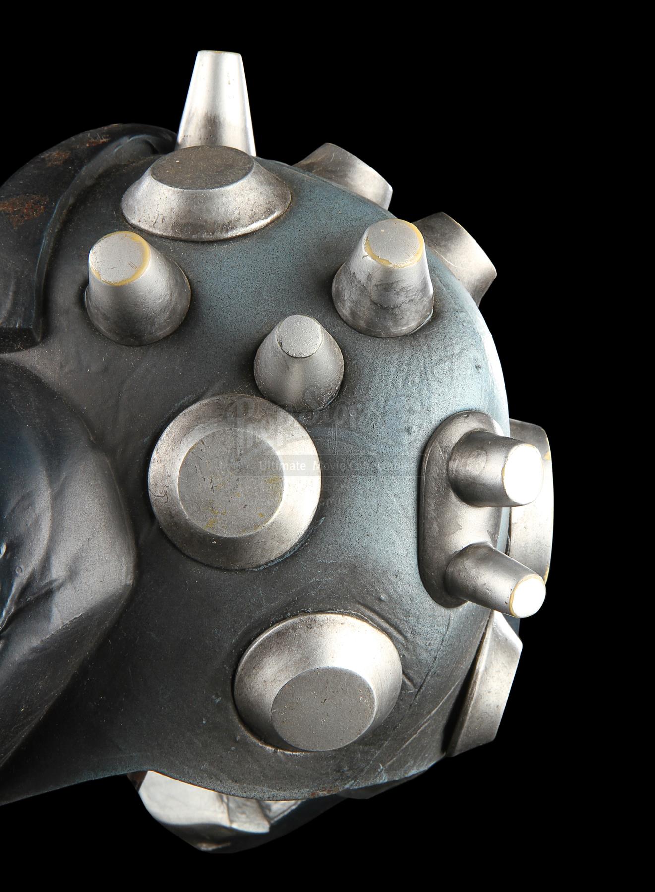 THE FIFTH ELEMENT (1997) - Fhloston Paradise Medic Helmet - Current ...