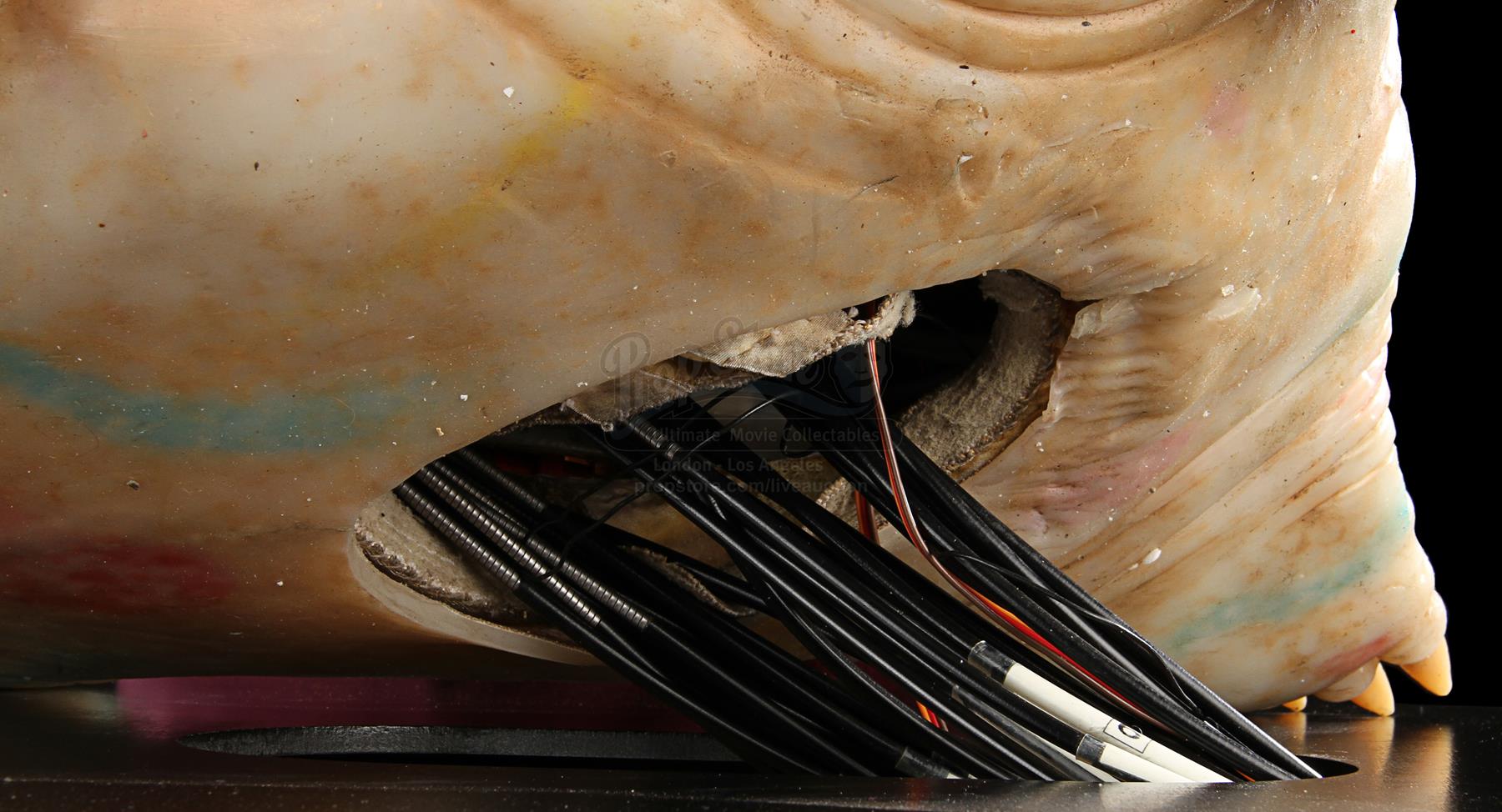 THE FIFTH ELEMENT (1997) - Zorg's (Gary Oldman) Animatronic Picasso ...