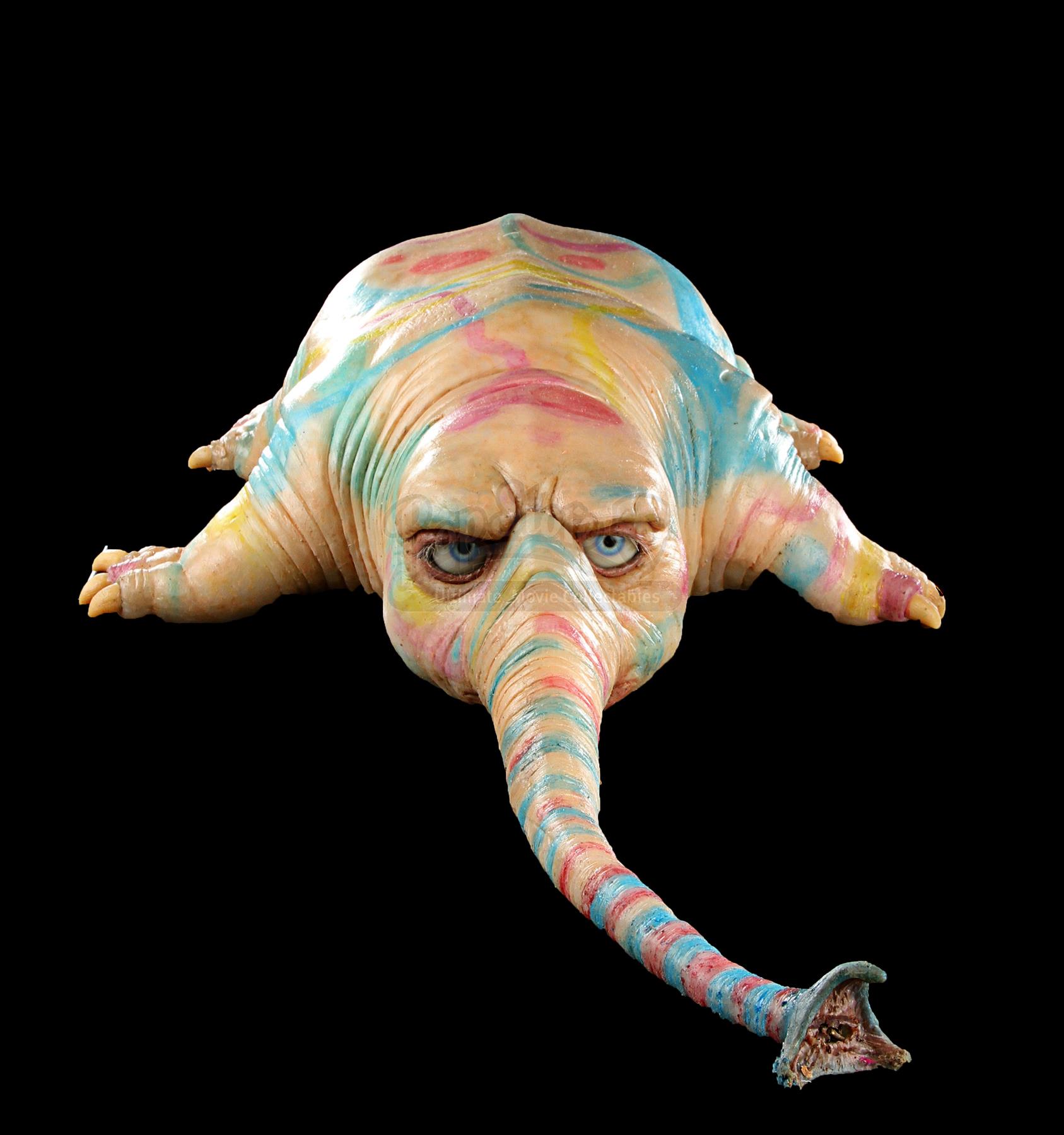 THE FIFTH ELEMENT (1997) - Zorg's (Gary Oldman) Animatronic Picasso ...