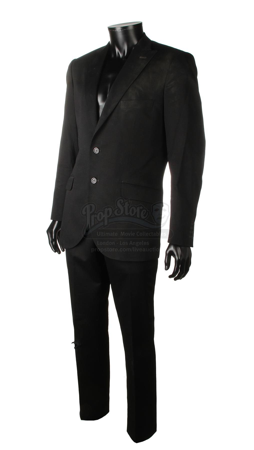 HITMAN: AGENT 47 (2015) - Agent 47's (Rupert Friend) Suit and John ...