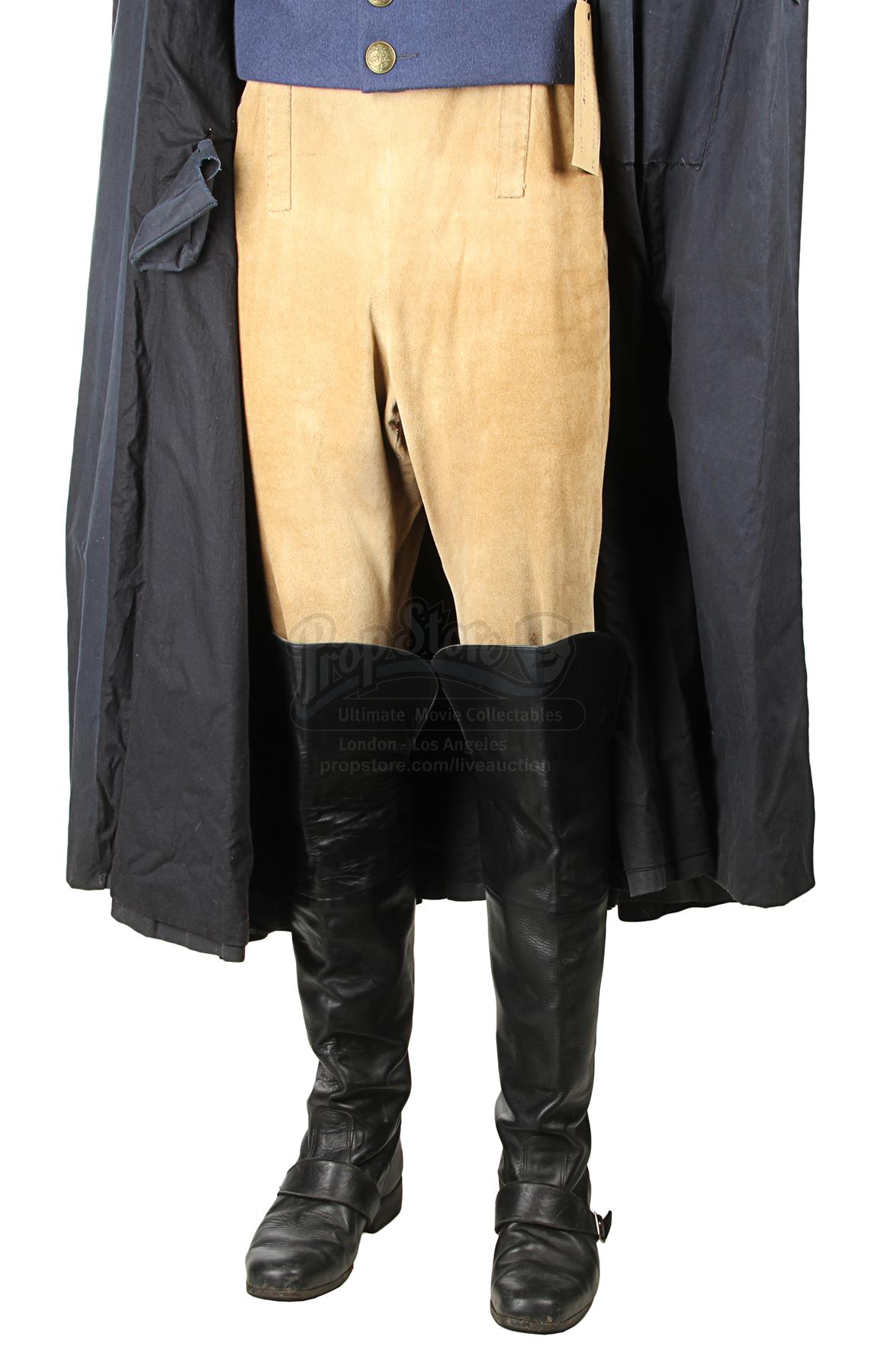 LES MISERABLES (2012) - Javert's (Russell Crowe) Hero Inspectors ...