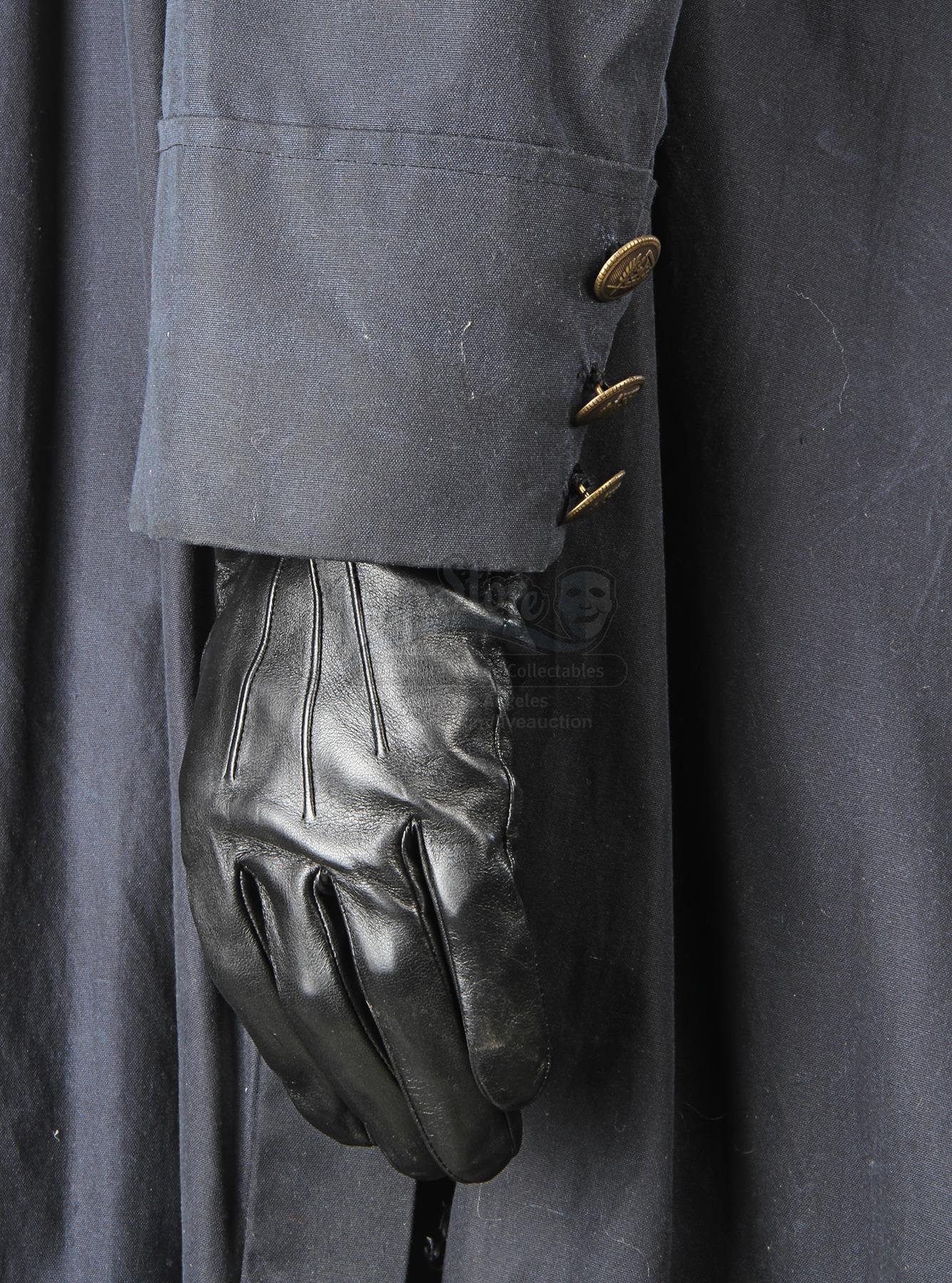 LES MISERABLES (2012) - Javert's (Russell Crowe) Hero Inspectors ...